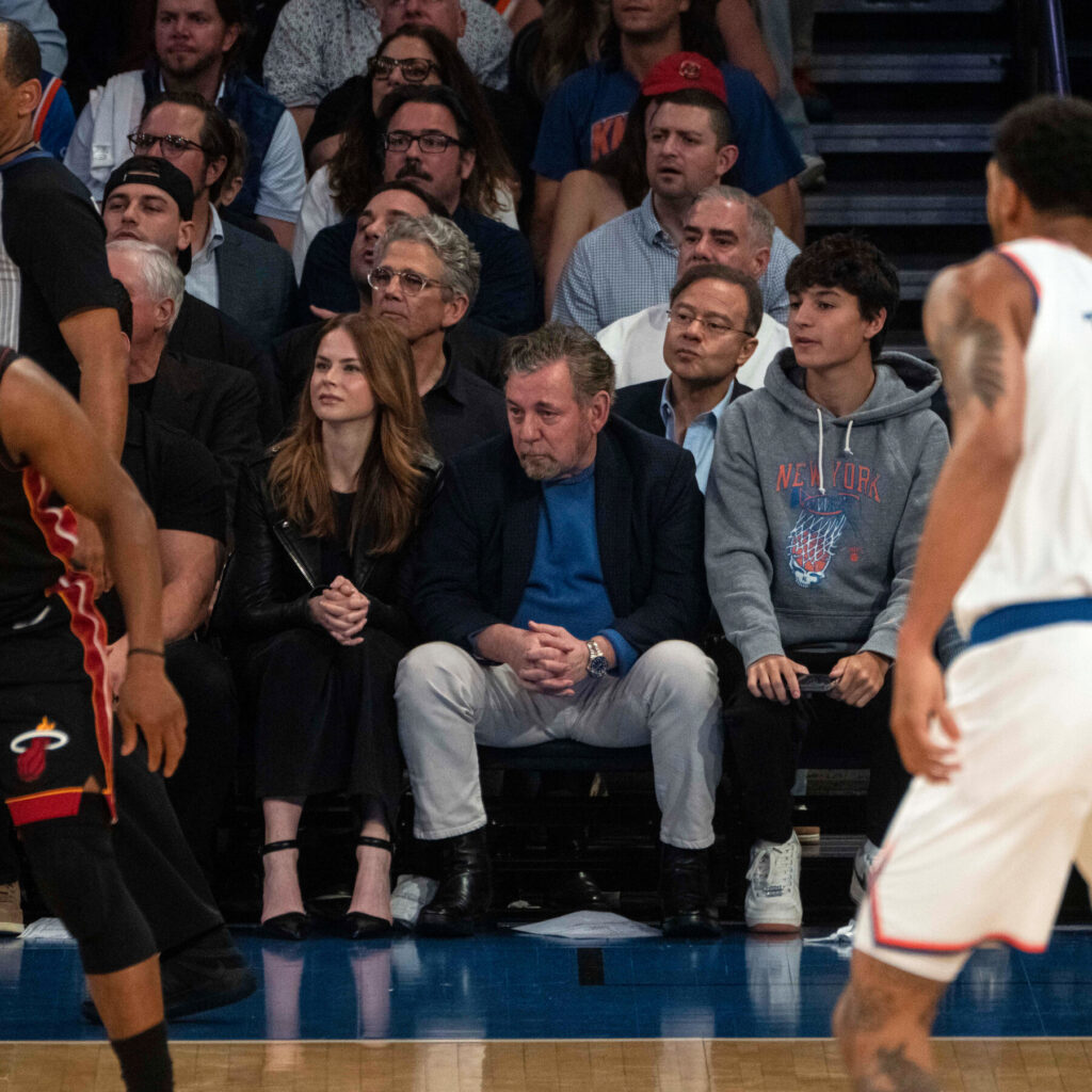 For Knicks’ Owner James Dolan, a Title Might Finally Stop Some Boos ...